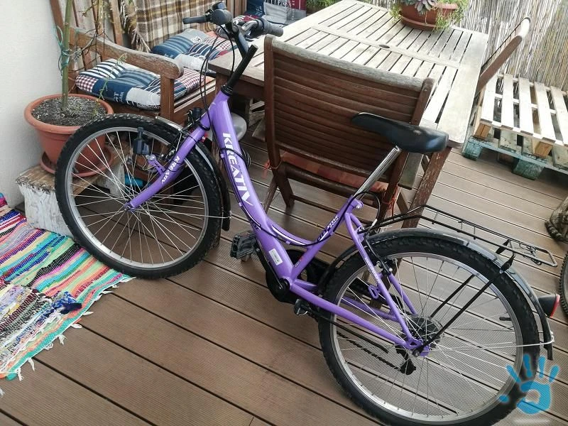Predám dievčenský bicykel - Cyklistika