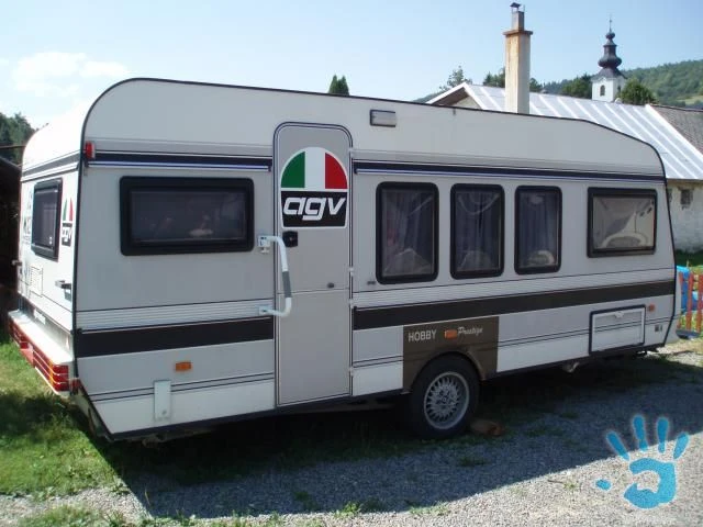 Predám karavan Hobby de Luxe - Karavany