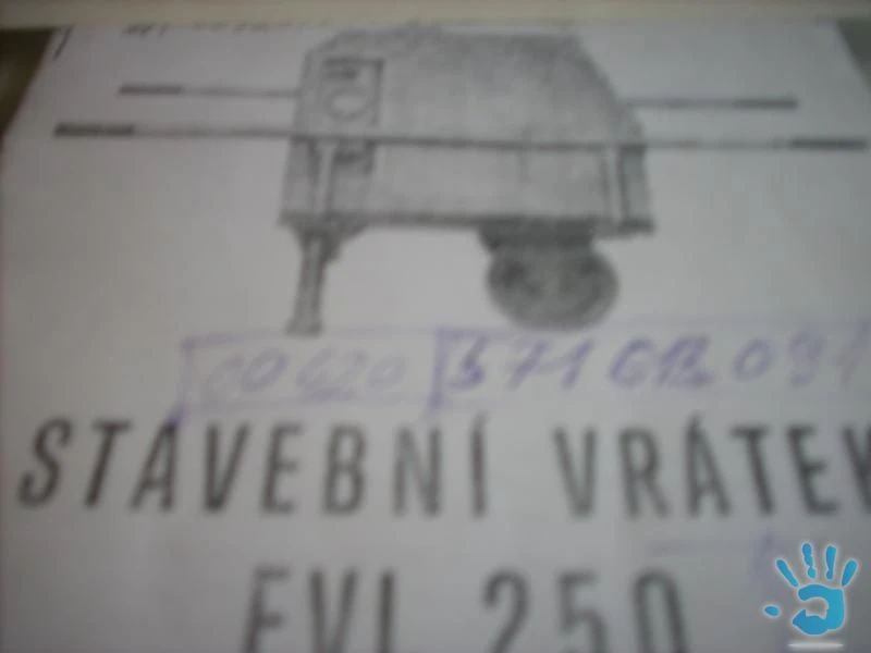 Stavebný vrátek EVL 250 - Stavebné stroje