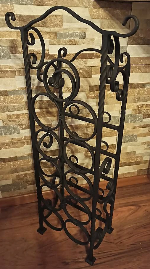 Stojan na víno - Bytové doplnky