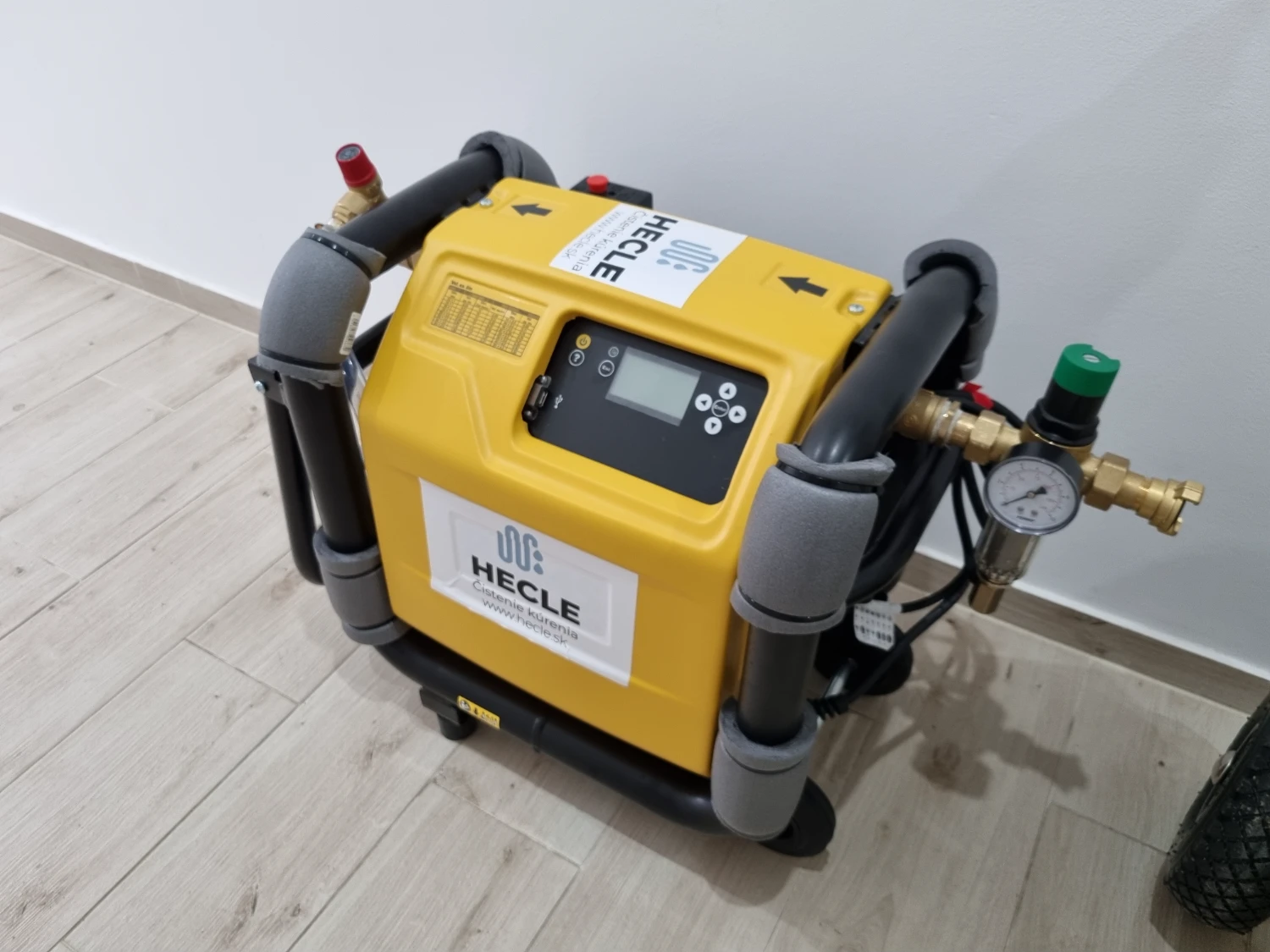 Servis podlahového kúrenia preplach kúrenia čistenie kúrenia ...