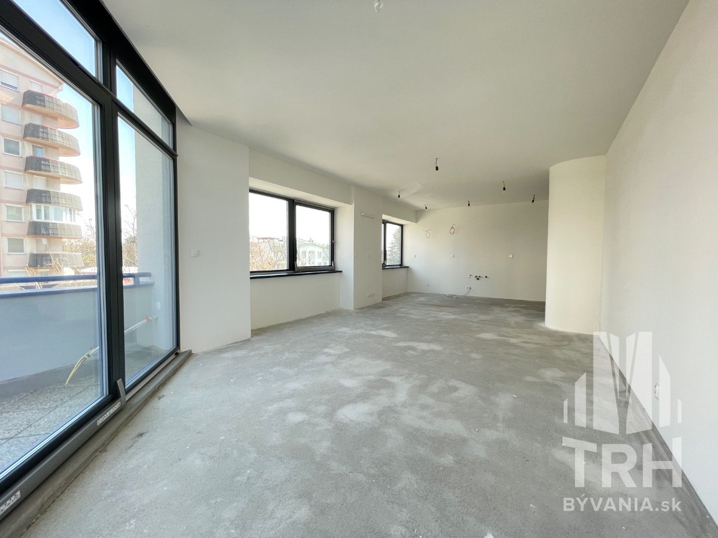 NA PREDAJ 2 IZ. BYT BRATISLAVA RUŽINOV NOVOSTAVBA TERASA PARKING 62 m2 ...