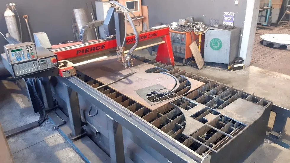 CNC plazma Pierce Scorpion 2000 - Kovoobrábacie stroje