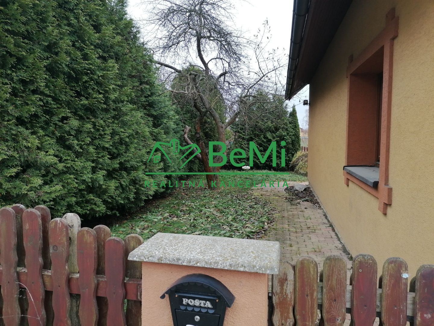 Na predaj rodinný dom s dvojgarážou v Rabči - Domy