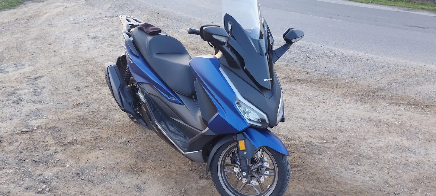 Honda Forza 350 - Motocykle