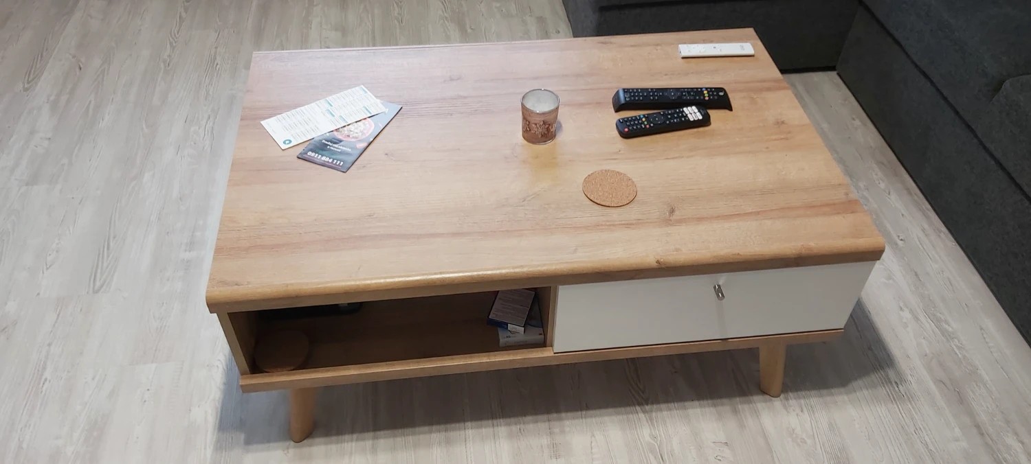 Ponúkam na predaj nábytok do obývačky/spálne - Sedací nábytok