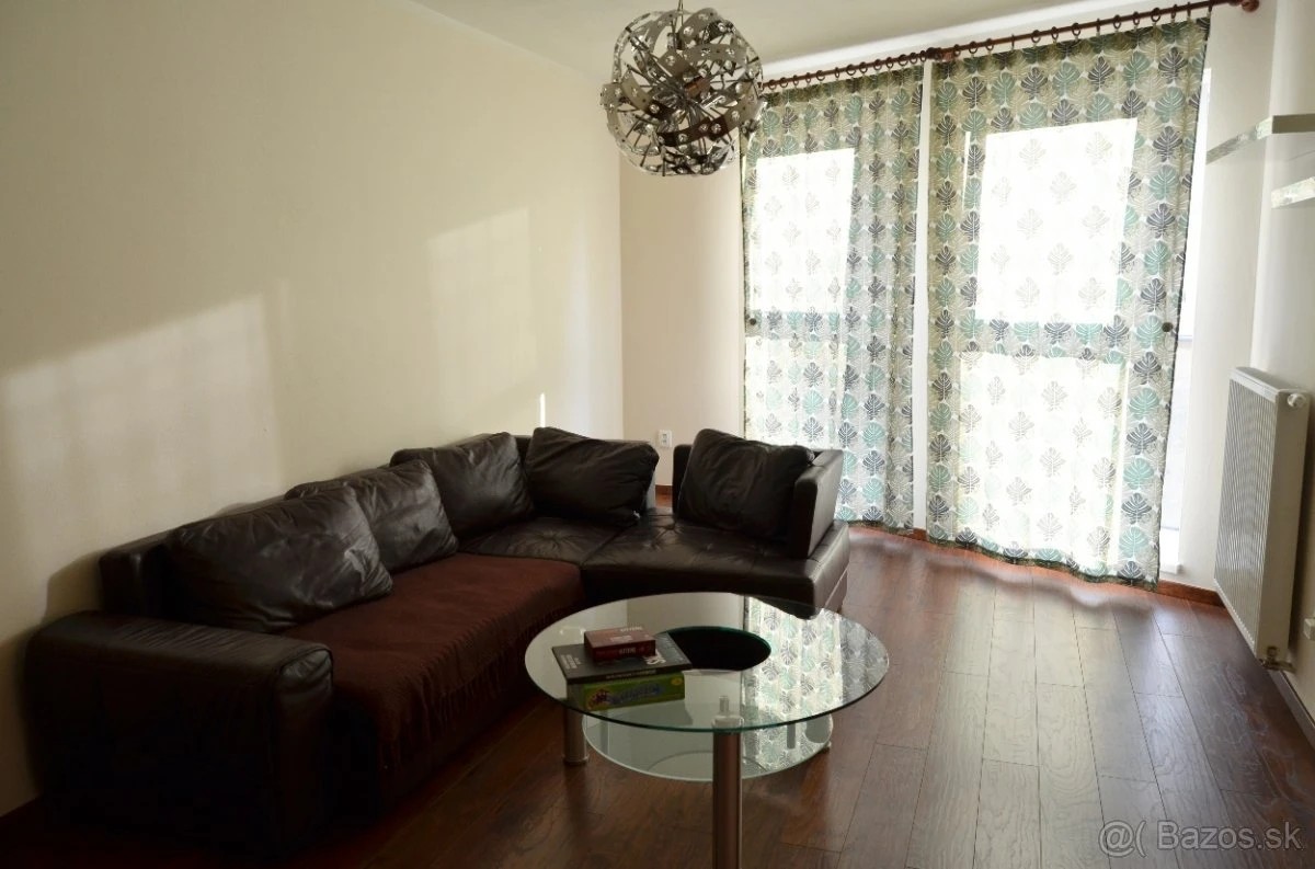 Kožený rohový gauč - Sedací nábytok