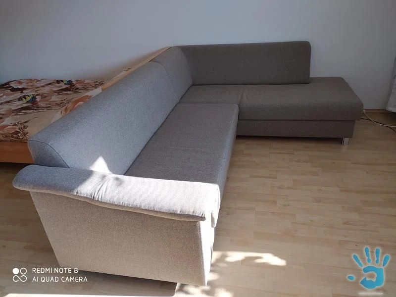 Predám rohovú sedačku s úložným priestorom - Sedací nábytok